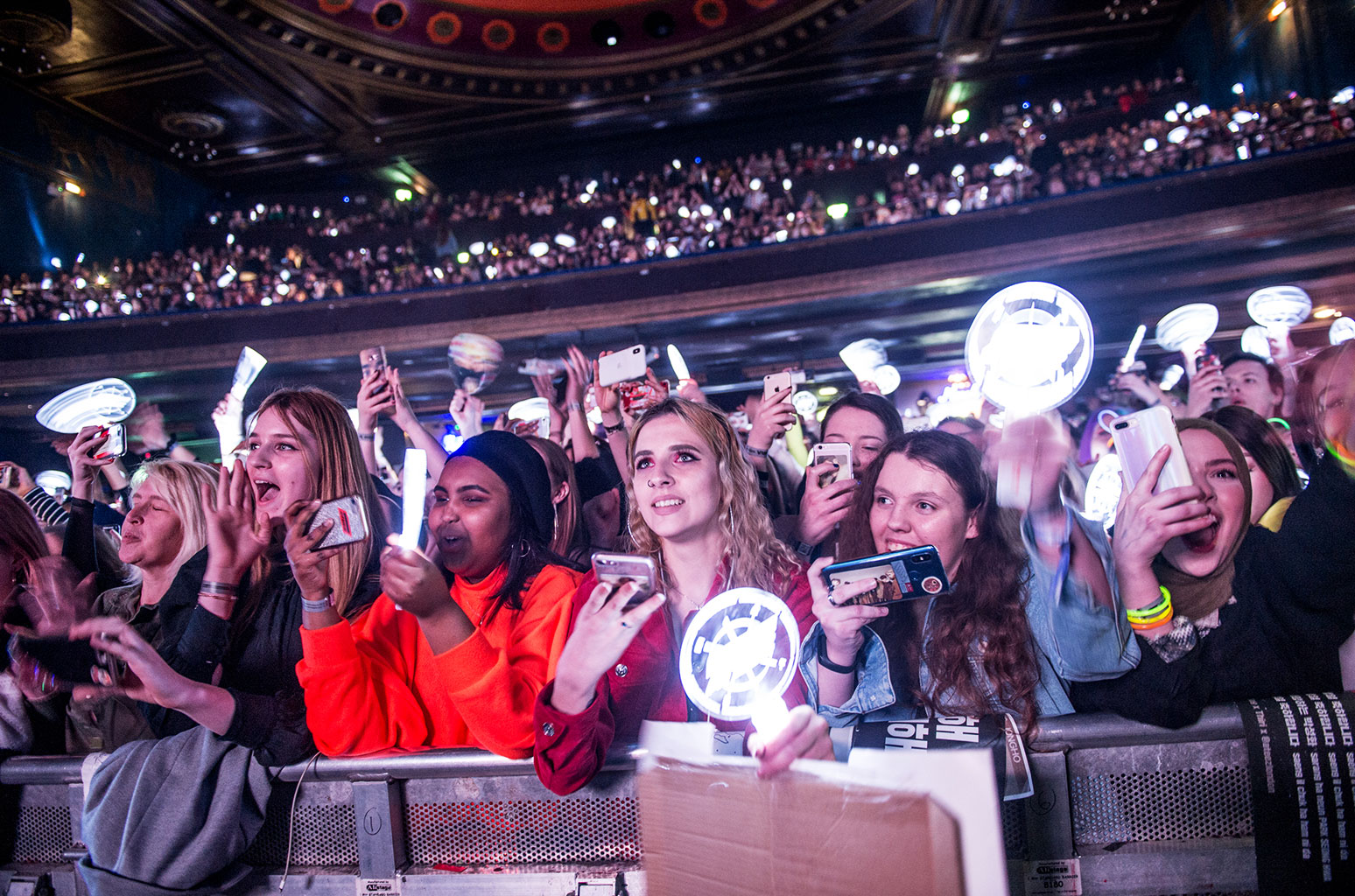 Iponing 101: The K-Pop Fan’s Guide to Saving Up - Moneyadviceblog